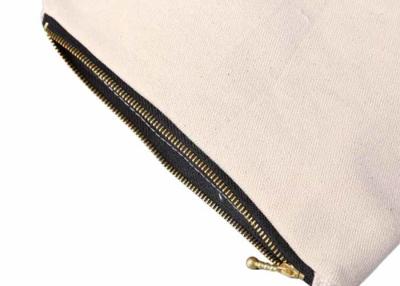 Cina Customized Logo 12oz natural Cotton Toiletry Bag With Silk Screen Printing in vendita