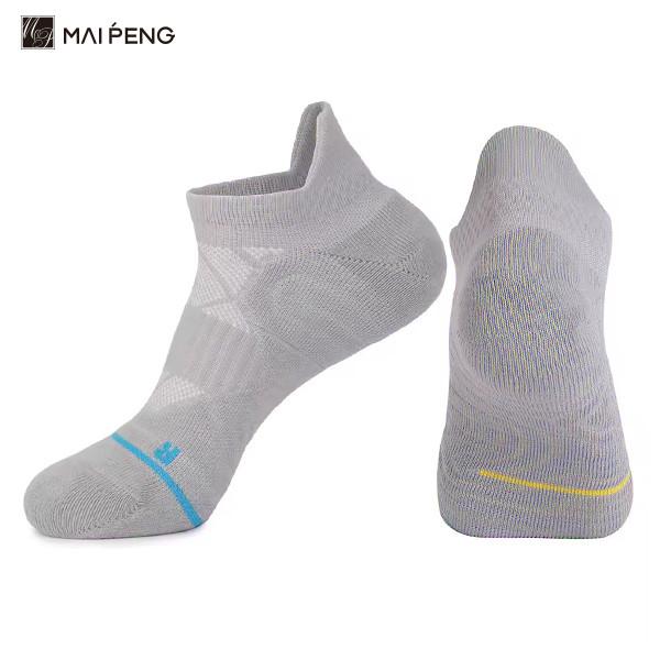 Quality Low Cut Sporty Running Socks Knitted Athletic Ankle Socks Custom Logo for sale