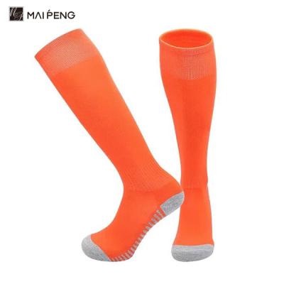 China Fußballsocken mit dickem Polster, Feuchtigkeit abtragbare Fußballsocken für Männer zu verkaufen