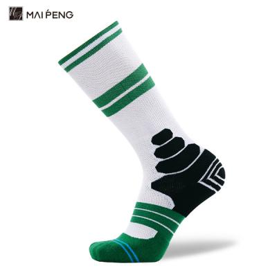 China Custom Terry Cushioned Basketball Socks Colorful Athletic Performance Socks for sale
