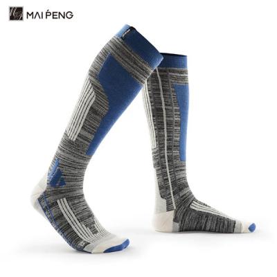 中国 カスタマイズされた厚い温かいスキー靴下 膝の高さ メリノウール 柔らかいスキー靴下 販売のため