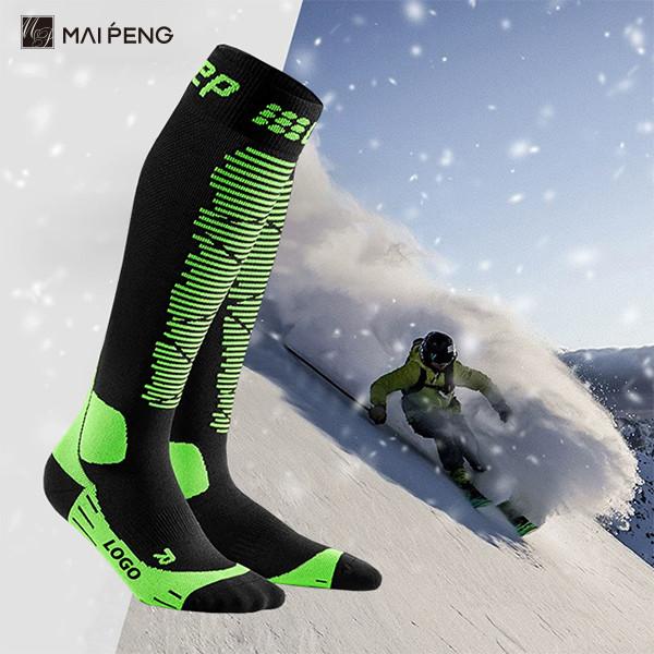 Quality Custom Thick Outdoor Breathable Hiking Socks Compression Heated Ski Socks for sale