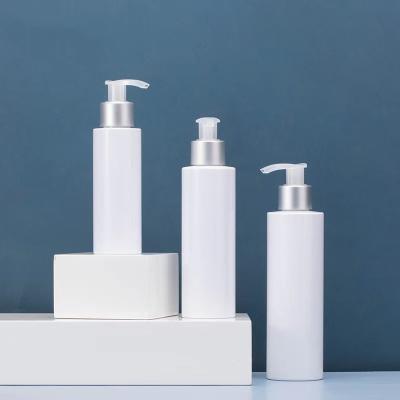 Cina Lavaggio bianco 500ml del corpo della pompa della bottiglia di plastica di alluminio personalizzabile dello sciampo in vendita