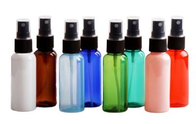 Cina Lo spruzzo della foschia della sanzione doganale imbottiglia lo spruzzatore di plastica dell'ANIMALE DOMESTICO di 50ml 60ml per i cosmetici in vendita