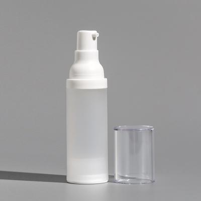 Cina la pompa senz'aria di plastica di 15ml 20ml 30ml 50ml imbottiglia il contenitore imbottigliante di viaggio di vuoto dell'erogatore in vendita