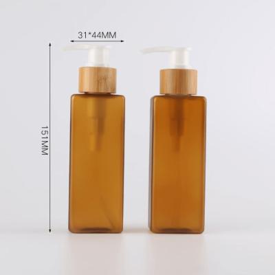 Cina Cosmetico di bambù organico che imballa le bottiglie di plastica della pompa con il quadrato di bambù del vassoio 4oz 120ml in vendita