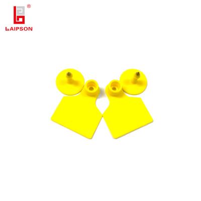 Cina 56mm Veterinary Equipment Cattle Cow Pig TPU Ear Tag For Farm Animal Management in vendita