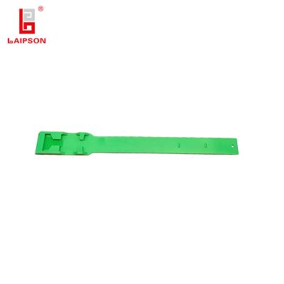 Cina TOP Tpu Cow Cattle Calf Horse Use Leg Tag Leg Band For Disease Identification in vendita