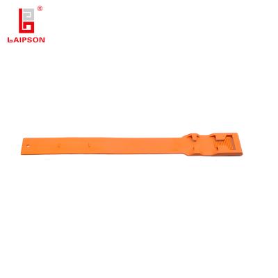 China Weather Resistant Cattle Ear Tags Designed To Withstand Outdoor Conditions With Strong Pull Force And Installation Tests for sale
