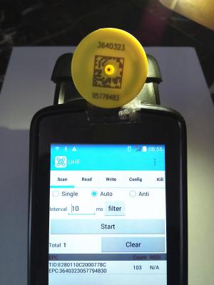 Cina Marchio auricolare animale penetrante dell'un pezzo solo RFID di auto impermeabile per il porcellino del maiale di colpevolezza del maiale in vendita