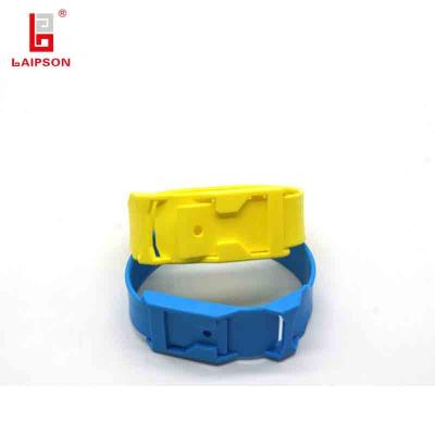 Cina Il giallo colora la banda 375mm*30mm della gamba dell'identificazione del TPE per i bovini/ovini in vendita