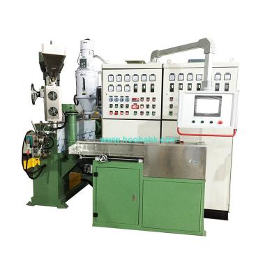 Cina Cavo automatico dell'isolamento del filo di rame del PE pp del PVC dell'attrezzatura dell'estrusione di cavo di Electri della macchina dell'espulsore del cavo in vendita