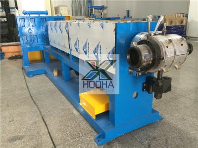 Cina Macchina della fabbricazione di cavi di potere, macchina dell'espulsore del cavo del PVC per il lavoratore 2 in vendita