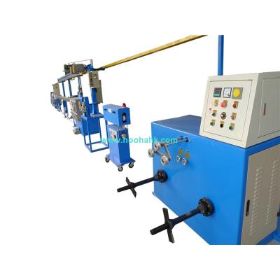 China Gegevenskabel van het de Isolatiejasje van de Productiemachine de Uitdrijvingsmateriaal met pvc/Nylon Te koop