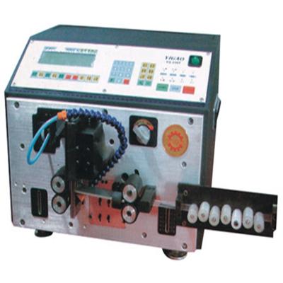 Cina Cavo automatizzato automatico HH-520 e macchina di taglio e di spogliatura del cavo per 5 cavi dei centri in vendita