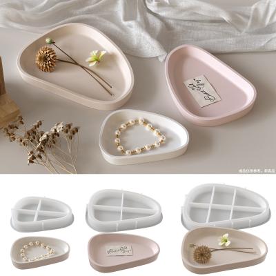 China DIY resin aromatherapy gypsum cement storage tray, round triangular dish tray, decorative silicone mold for sale