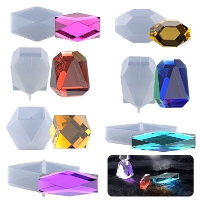China DIY crystal dropper mold with multiple diamond shaped crystal stones, building blocks, and fun silicone molds for sale