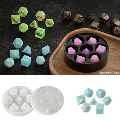 China DIY Creative Seven Piece Set Multi Sided Dice Board Game Running Team With Dragons And Dungeons DND Cat Claw Dice Silicone Mold for sale