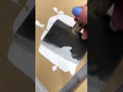Zelfnivellerende heldere epoxy ideaal voor het maken van aangepaste hars sleutelkettingen en sieraden
