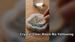 This is epoxy resin, with high transparency, no bubbles, and no yellowing.