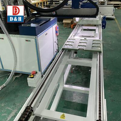 中国 3 軸自動 Ab クレムポッティングマシン コンベヤー ロボット LEDランプ PU シリコン樹脂配給とAB 充填機 販売のため