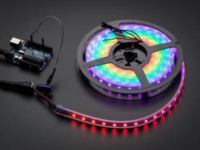 Cina Dispensatore di colla automatico completo di precisione per lampada a strisce a LED nell'industria dell'hardware per macchine in vendita