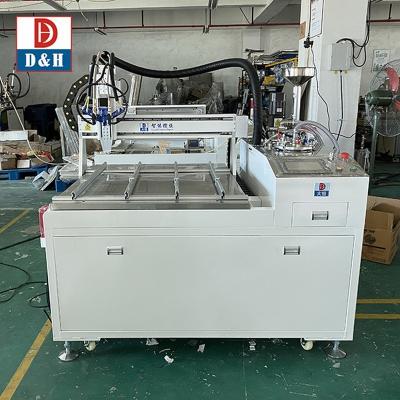 Cina A tre assi Area di lavoro 700*700*80mm Epoxy Silicon Poy Urethane Potting Machine in vendita