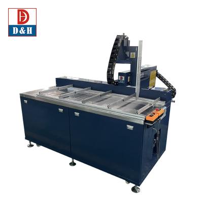 Cina 60L Capacità Imballaggio in legno CNC 3 assi Dispensatore automatico di colla Epoxide in vendita