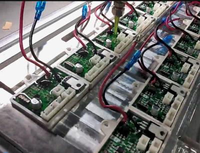Cina Accuratezza dell'illuminazione a led Bi-componente Liquid Resin Glueing Machine for Manufacturing in vendita