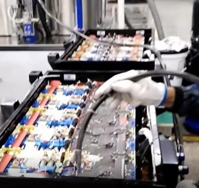 China Máquina de distribuição de cola manual personalizada multiuso para modos de distribuição precisos à venda