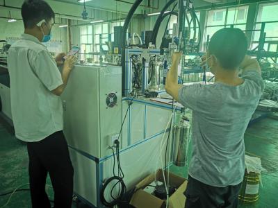 Cina Dispensing machine per la miscelazione di resine PU Ab a installazione verticale con grado semiautomatico in vendita