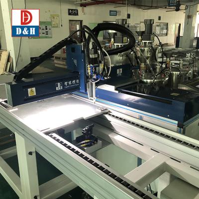 中国 カスタマイズされた要求 ダヘング 自動接着剤スプレーマシン CNC エポキシ樹脂配送機 販売のため