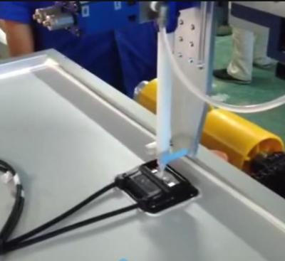 Cina Macchina di distribuzione automatica di colla AB certificata CE per la distribuzione ad alta precisione in vendita