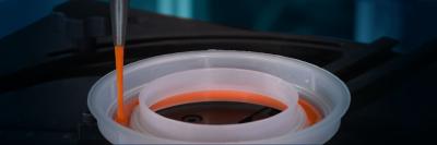 China Máquina de distribuição automática de cola para filtragem a motor elétrico à venda