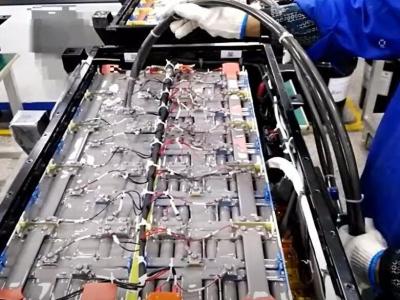 Cina Dispensatore di colla completamente automatico 480X1200X30mm con agitazione statica o dinamica in vendita