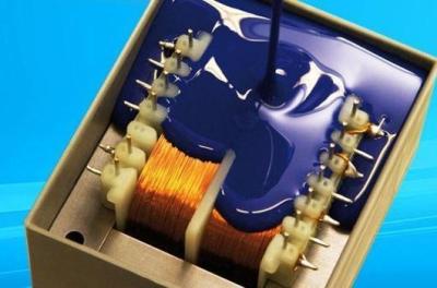 China 2 Komponentenmischmaschine AB Klebefüllmaschine Flüssigklebeverteilmaschine zu verkaufen