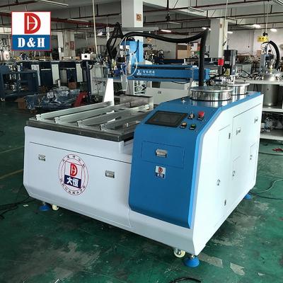 China Epoxy  PU Silicone Resins Encapsulation Machine With Heating To Avoid Humidity LED Display Potting Dispensing Machine for sale