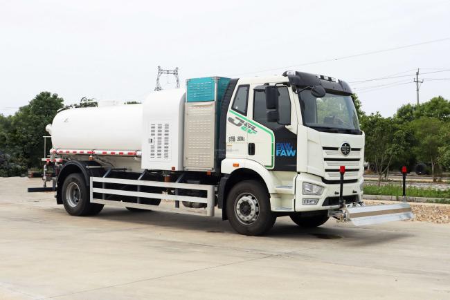 Compact Electric Road Sweeper front view