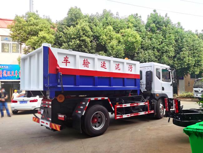 Dongfeng 4x2 Hook Arm Roll Off Garbage Truck container loading