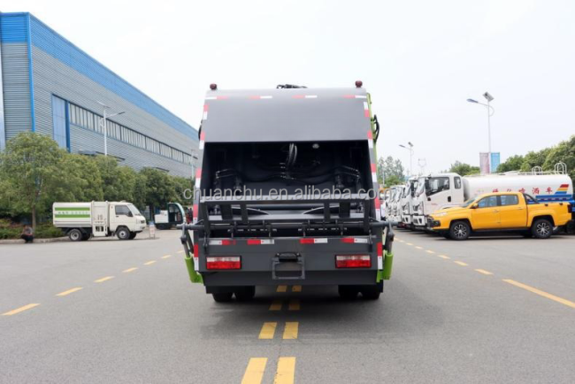 Dongfeng Frica garbage truck hydraulic controls