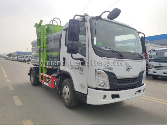 4×2 garbage compactor truck front view