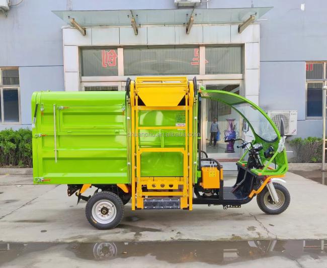 Three-wheeled electric side loading garbage truck loading mechanism