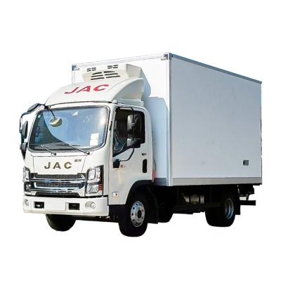 China JAC 170hp Refrigerator Freezer Truck 5 to 7 Ton Mini Refrigerator Truck for Meat Transport Isuzu Euro 3 Emission Standard for sale