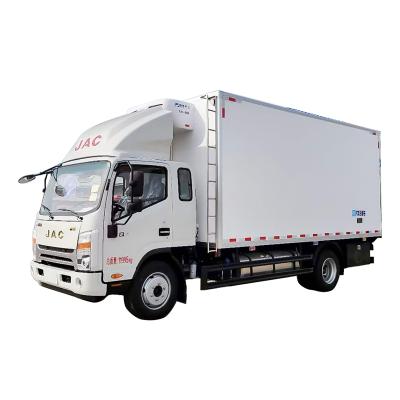 China JAC 5-ton Refrigerated Truck Direct Diesel Freezer Seafood JAC Dimensions L x W x H mm 5995*2465*3265 for sale