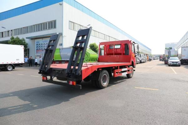 Quality Diesel Fuel Type Flatbed Lorry For Effortless And Fast Loading Of Goods for sale