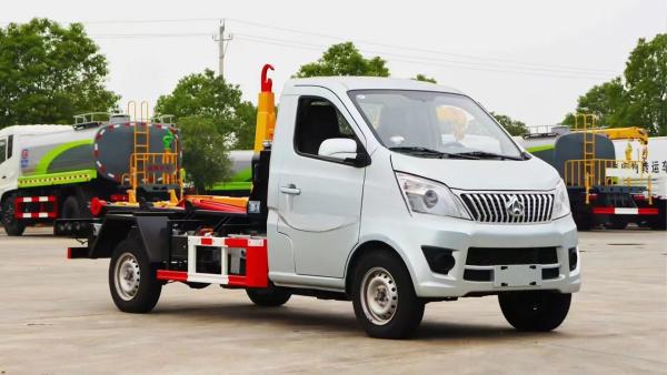 Quality Small Changan Hook Arm Garbage Truck Hooks Lift Trailer For Waste Management for sale