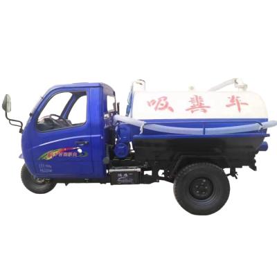 China Multifunctional Three Wheel Suction Truck With Self Suction And Self Discharge for sale