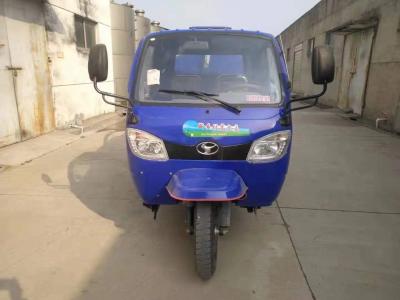 China Multifunctional Three Wheel Suction Truck With Self Suction And Self Discharge for sale