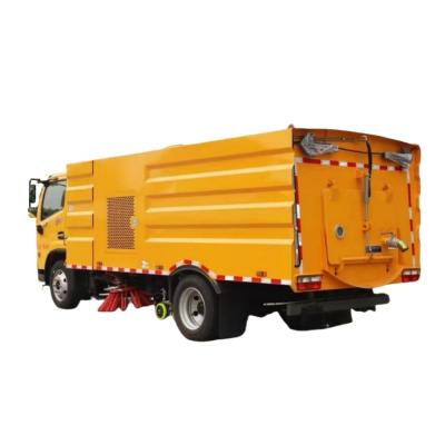China 4 Brushes And Vacuum Suction Dongfeng 4x2 Sweeper Truck For Road Maintenance for sale