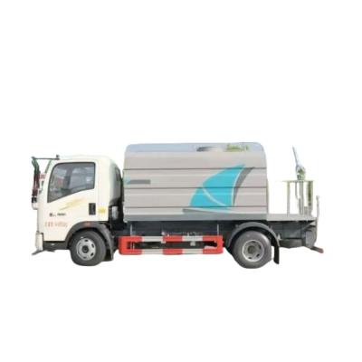 China Outlet 14m Range 5 Ton 4 * 2 Mini Water Sprinkler Truck for Dust Off Manual Transmission Type for sale